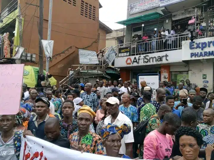 Lagos Residents Protest Forced Evictions, Demolitions in Waterfront ...